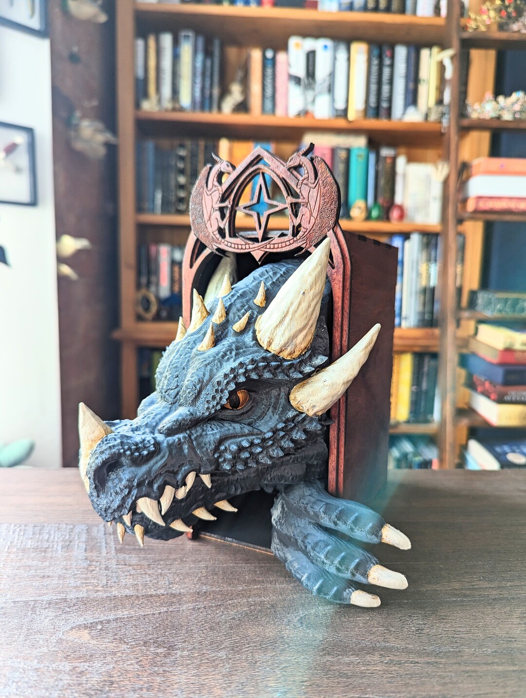 Dragon Book Nook- Shelf Insert Display Dragon Head - Etsy