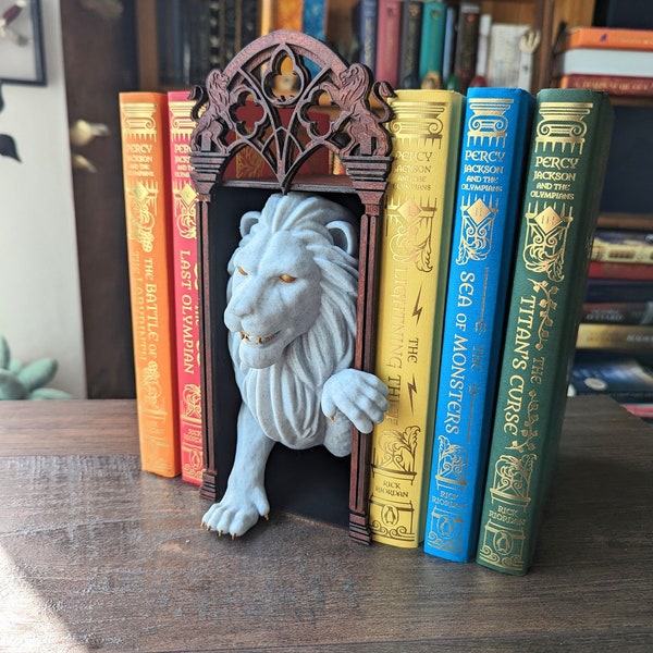 Book Nook Narnia - Etsy