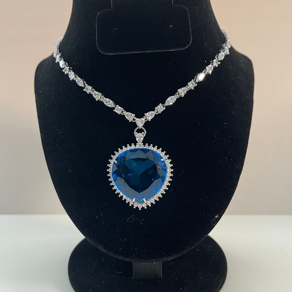 Heart the Ocean Necklace - Etsy