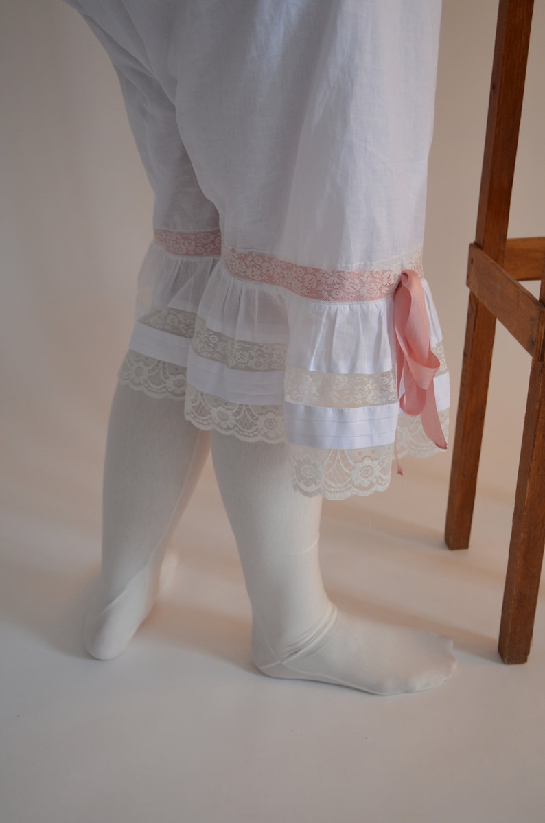 Victorian Stockings, Socks, Hosiery, Tights & History