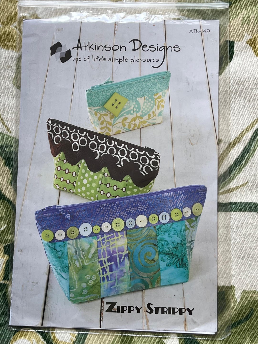 Atkinson Designs Zippy Strippy Sewing PATTERN - 3 Sizes of Zippered ...