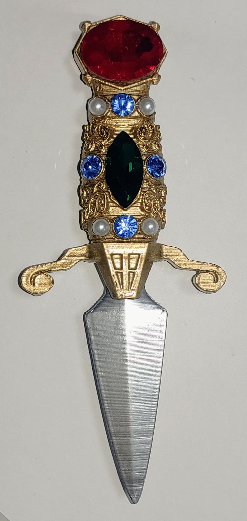 Elvira Cosplay - Etsy