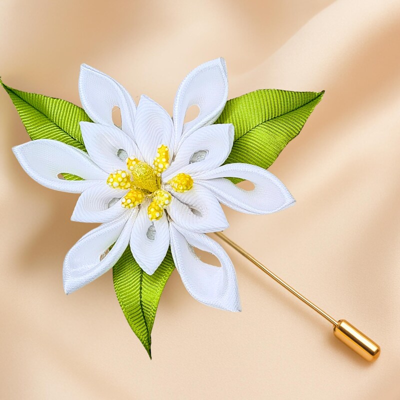 Edelweiss Brooch - Etsy