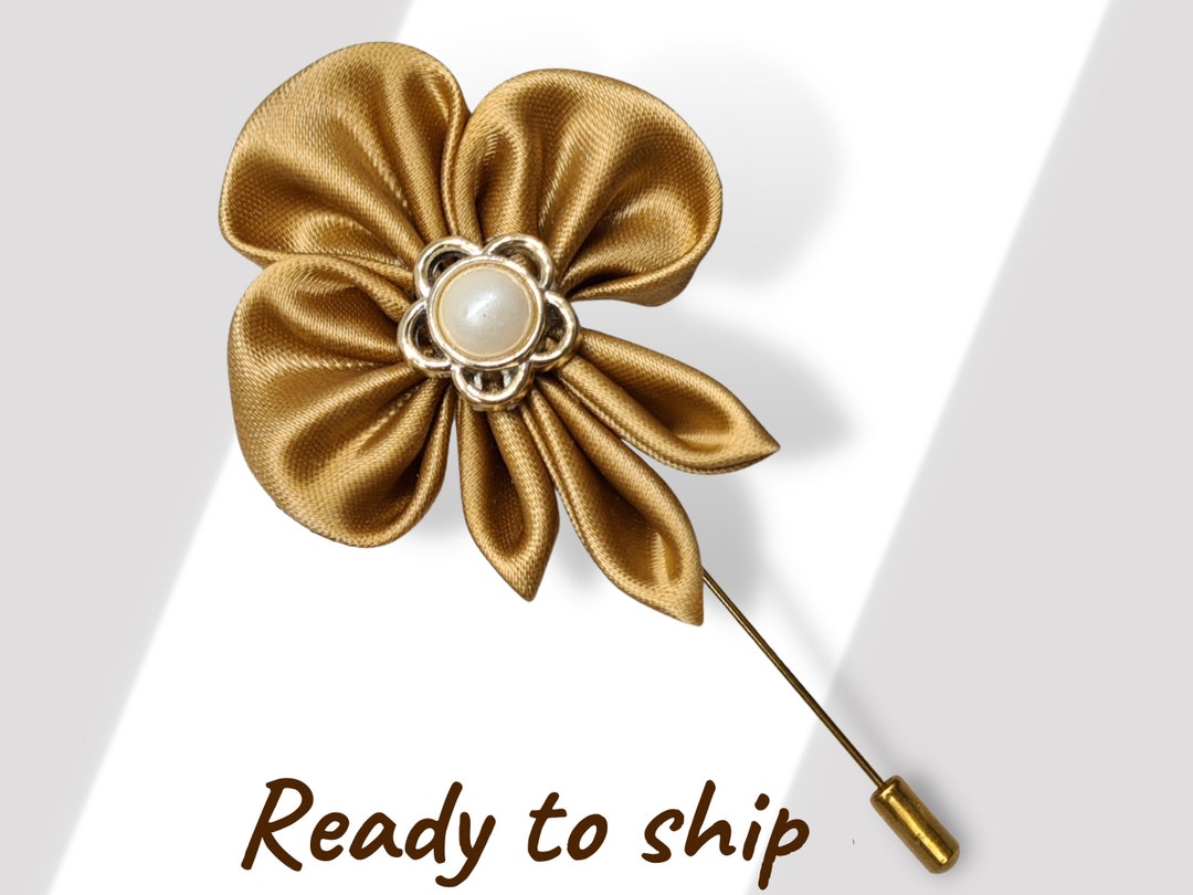 Épinglette de boutonnière pour hommes : motif fleur de lys, cadeau de ... Épinglette de boutonnière pour hommes : motif fleur de lys, cadeau de ...