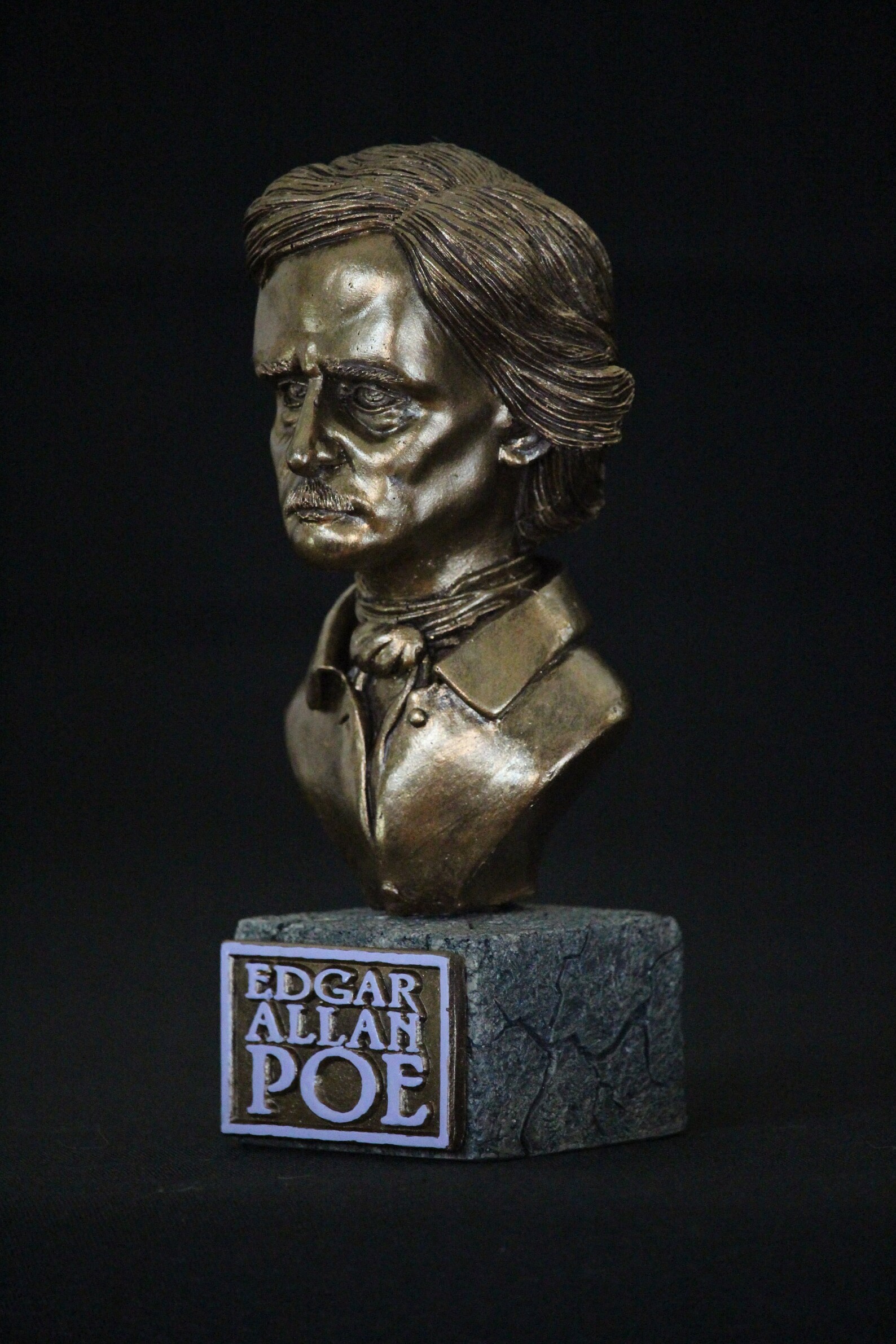Edgar Allan Poe Statue - Etsy