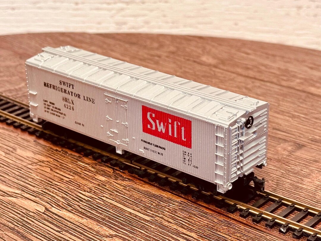 Vintage Swift 329A Refrigerated Railway Freight Car Model - HO Train ...