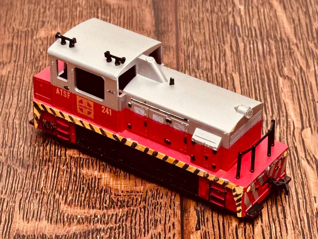 Vintage Tyco ATSF No. 241C Powered Lighted Diesel Switcher - Etsy