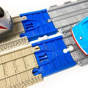 Trainlab Thomas and Friends Take-n-play to Old Trackmaster (2009 Brown ...