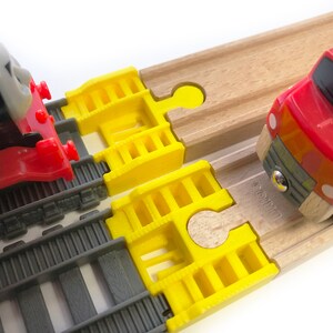 Trainlab Trackmaster (2014-current) to Wooden Railway Train Track ...