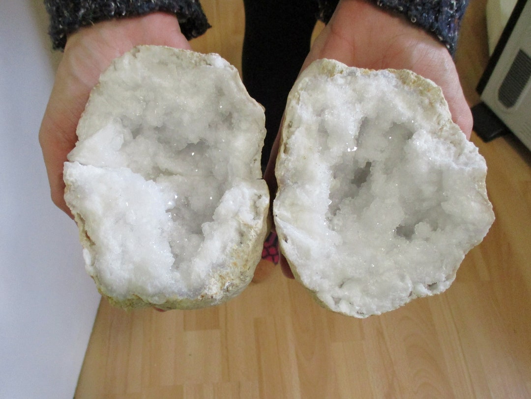 Large Pair White White Selenite Geode Crystal 100mm to 130mm Fertility ...