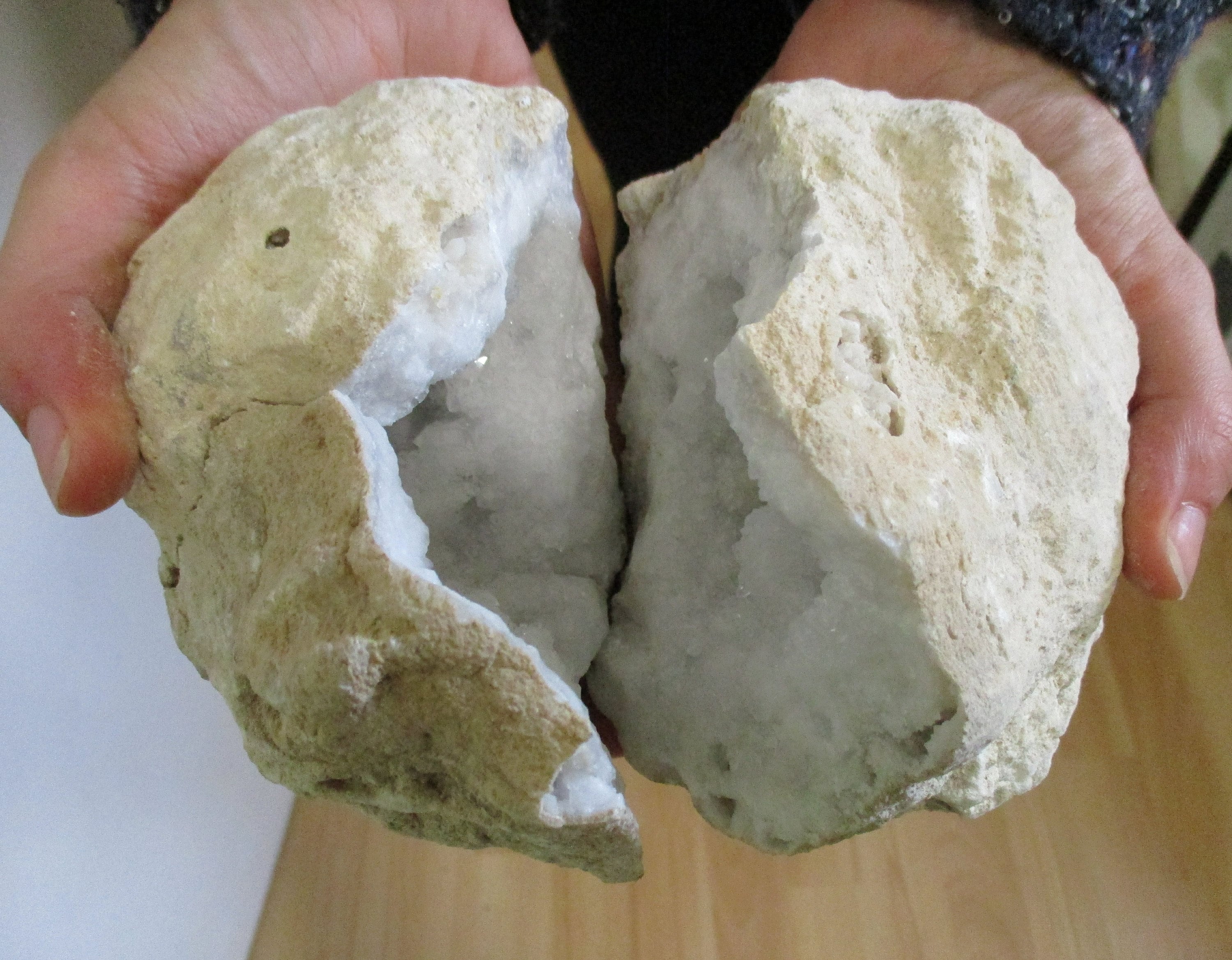 White Selenite Geode Pair Crystal Approx 90mm Fertility - Etsy UK