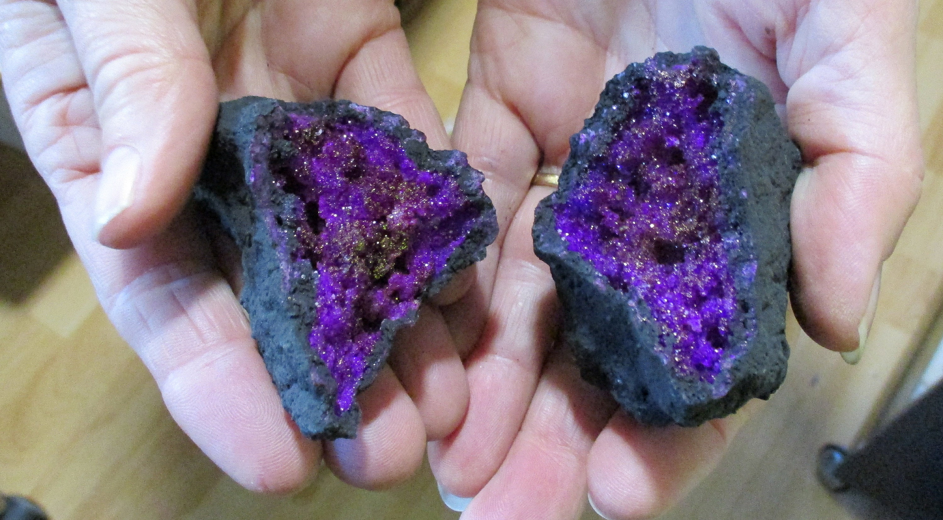 Pink Mauve Quartz Selenite Crystal Geode 60mm Both Halves | Etsy UK