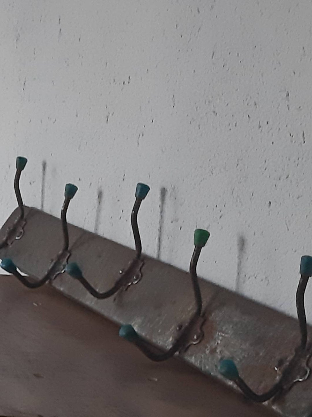 Vintage Rusty Wall Hanger Old Rusty Metal Hanger Metal Hanger Rusty ...