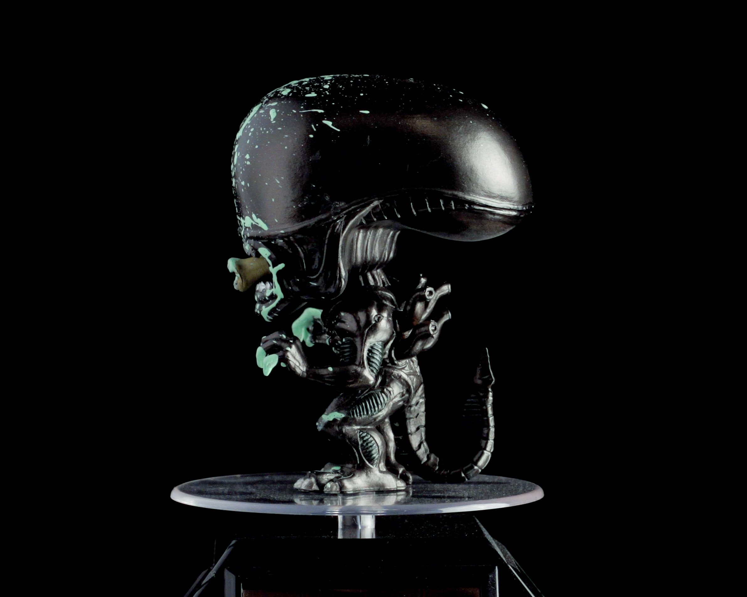Bloody Xenomorph Glow-in-the-Dark Custom Funko Alien Pop | Etsy