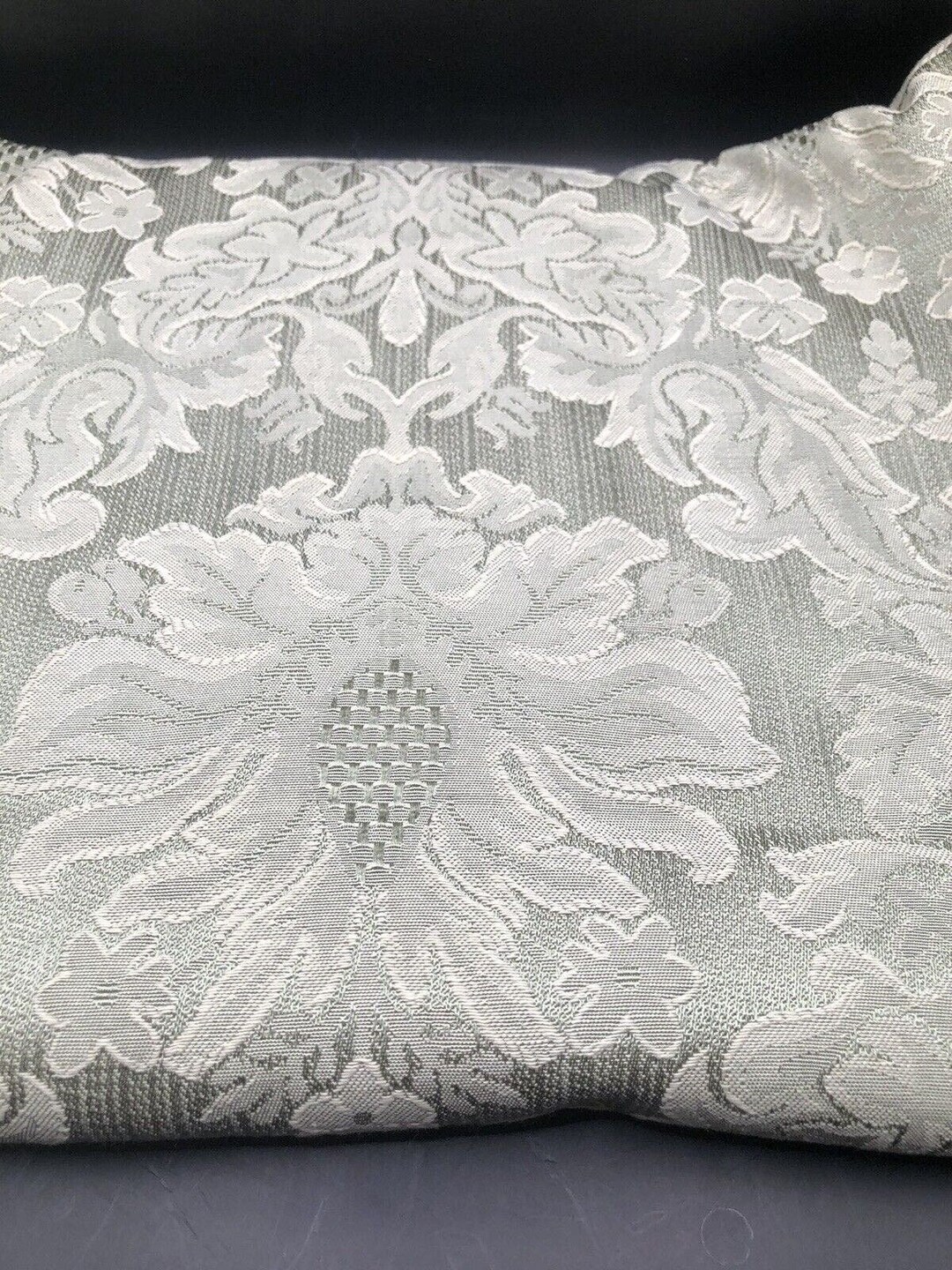 Wedgewood England Brighton Green Damask Tablecloth 66x80 - Etsy