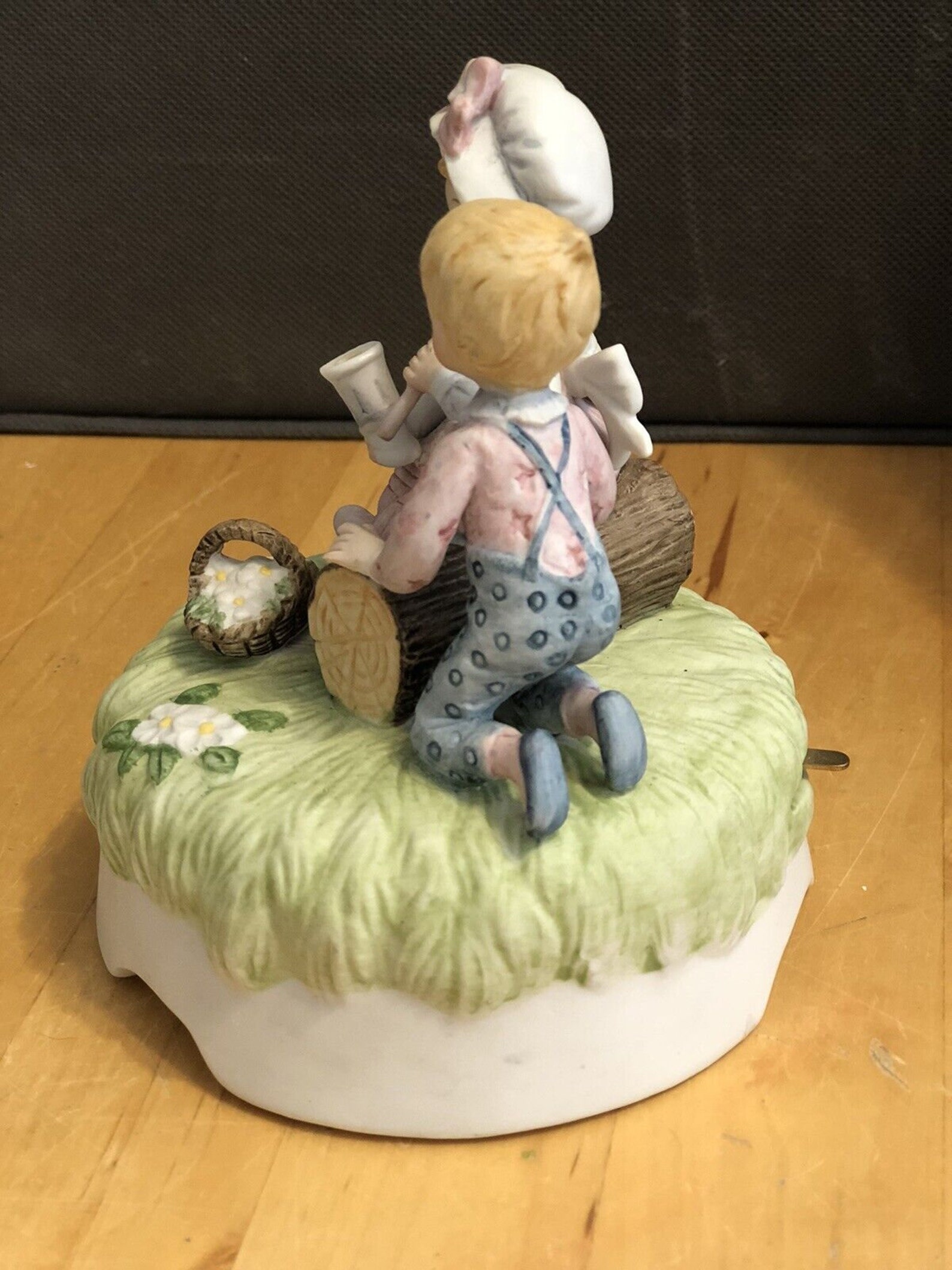 Vintage LEFTON Hand Painted Ceramic Music Box Boy and Girl #00328 - Etsy