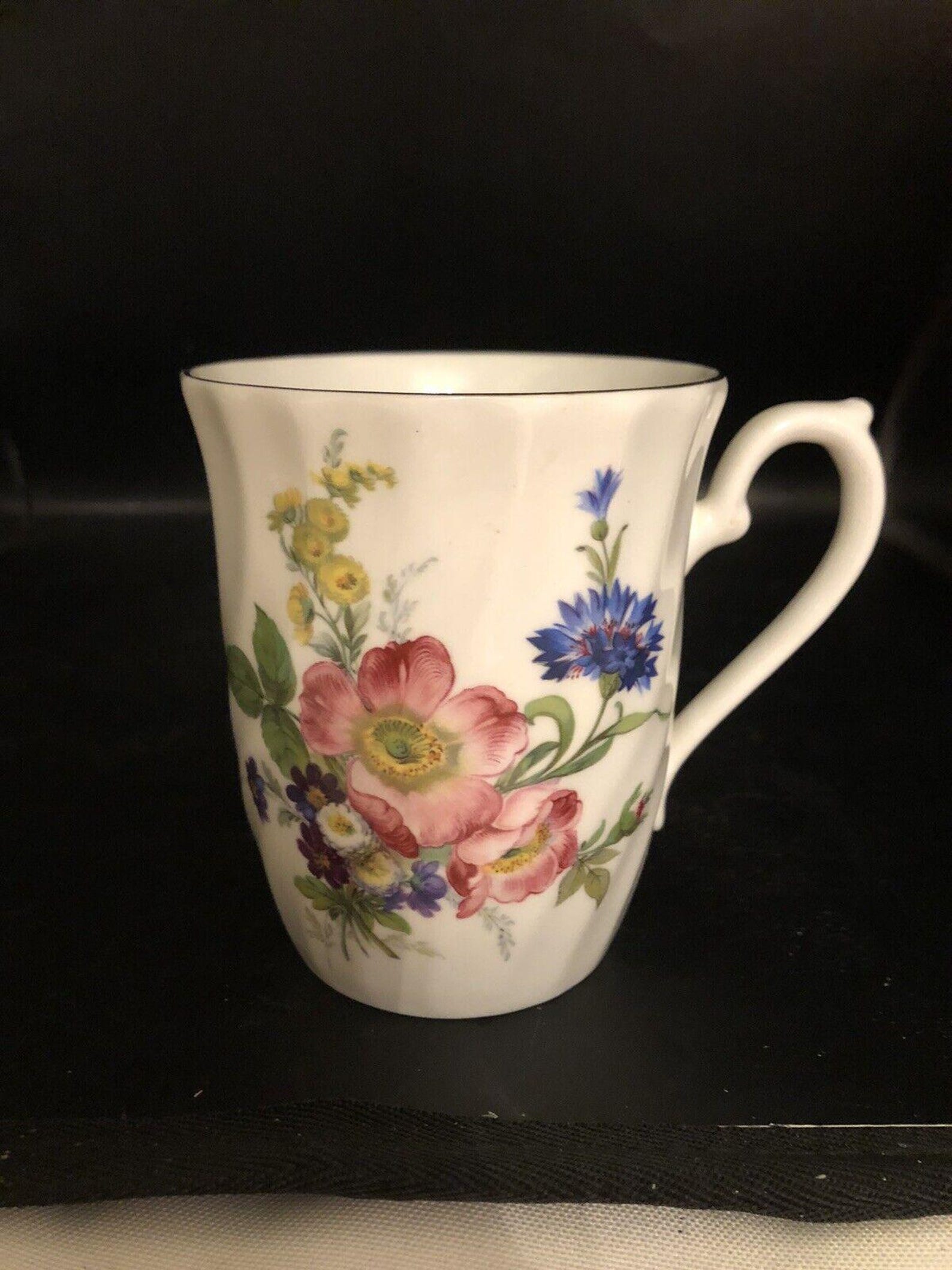 Royal Sutherland HM Fine Bone China England Mixed Floral Coffee Mug Tea ...