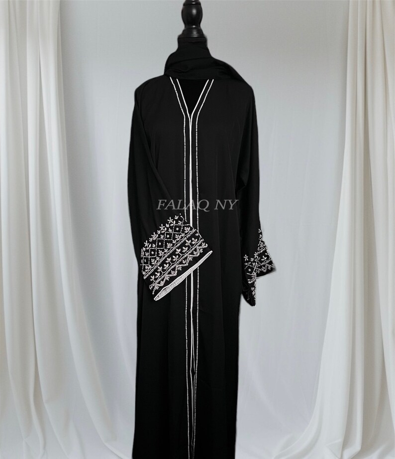 Abeeha Abaya in Black - Etsy