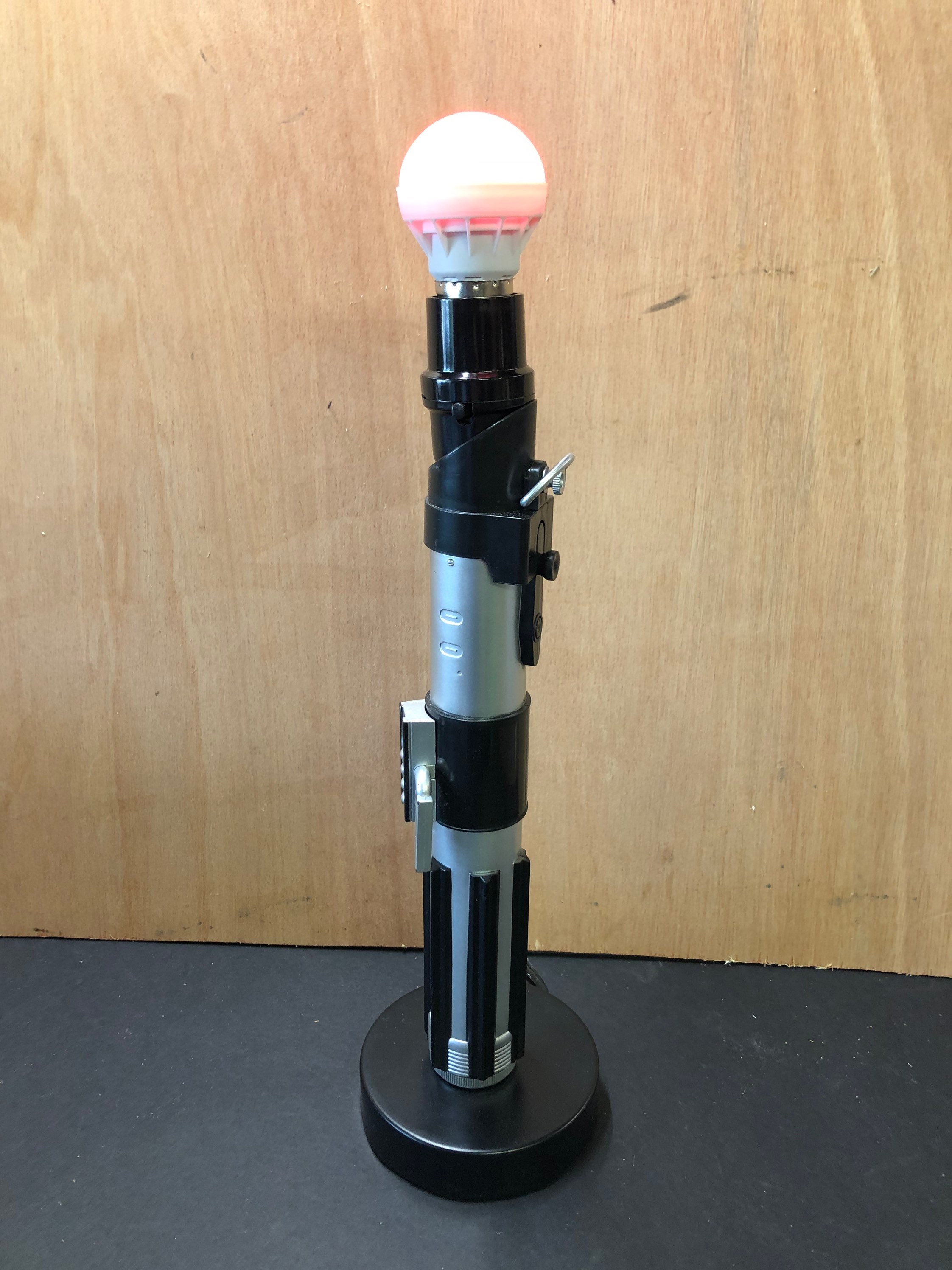 Lightsaber lamps