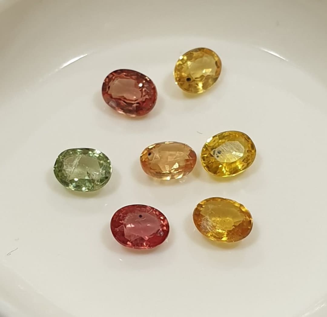 Natural Multi Zafiro Oval Lote 4x3mm Verde Amarillo Marrón 1.89ct Lote ...