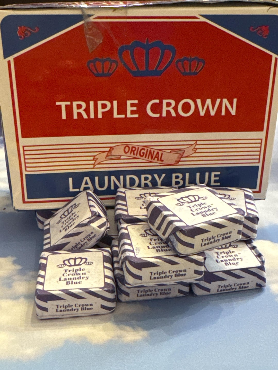 Triple Crown Laundry Blue Clothes Whitening Powder Squares 14g Each 10 ...