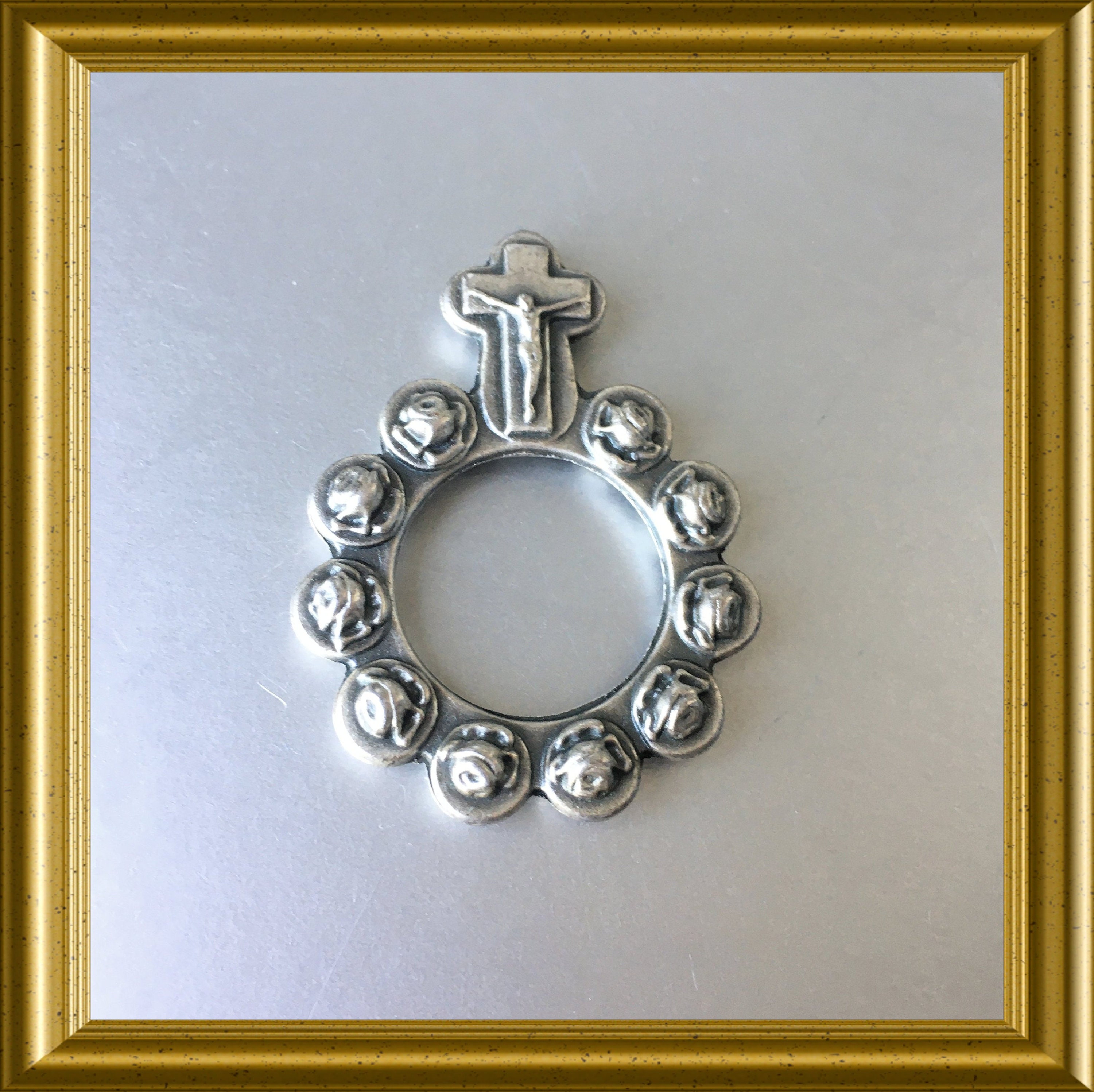 Vintage rosary ring, finger chaplet with roses