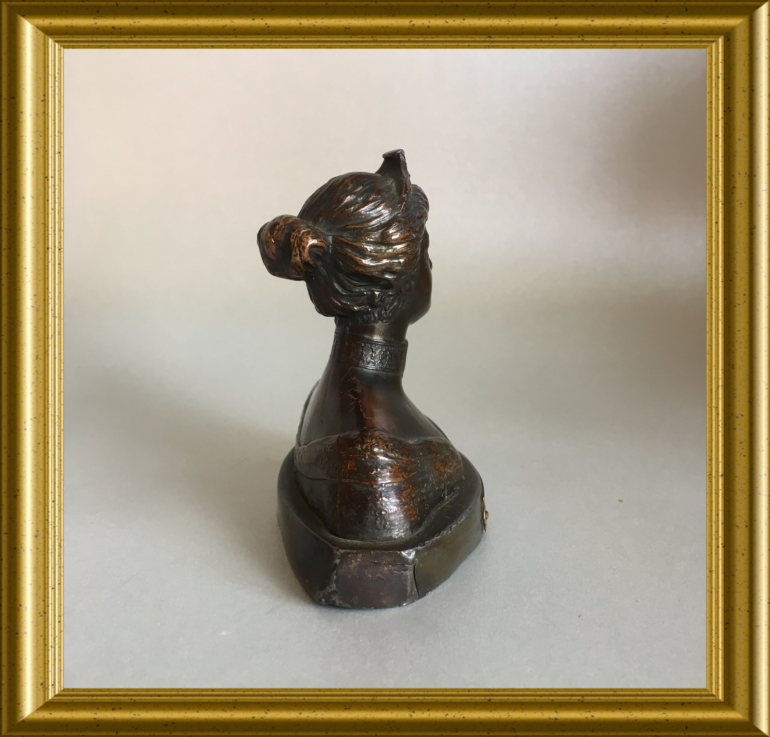 Small art nouveau miniature bust: Violetta