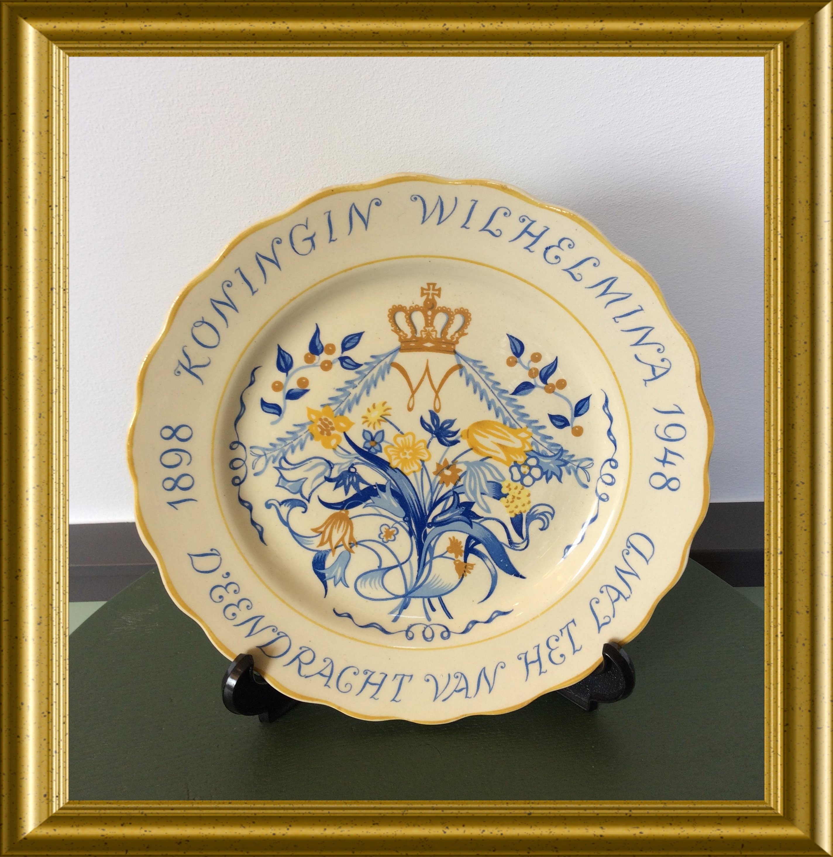 Vintage art pottery plate, dutch royalty: queen Wilhelmina 1898-1948 ...