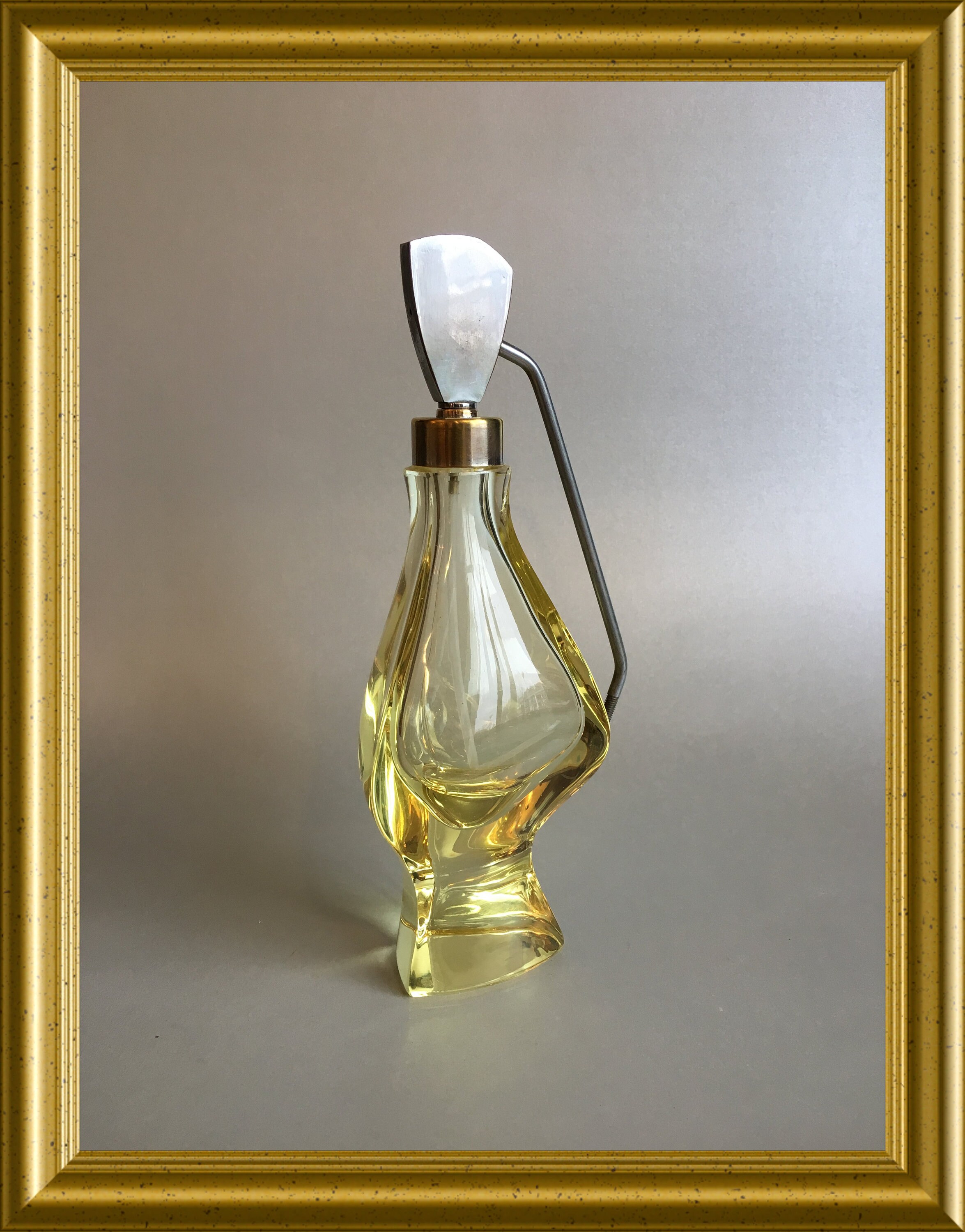 Lovely art deco yellow glass perfume bottle atomizer without bulb puffer