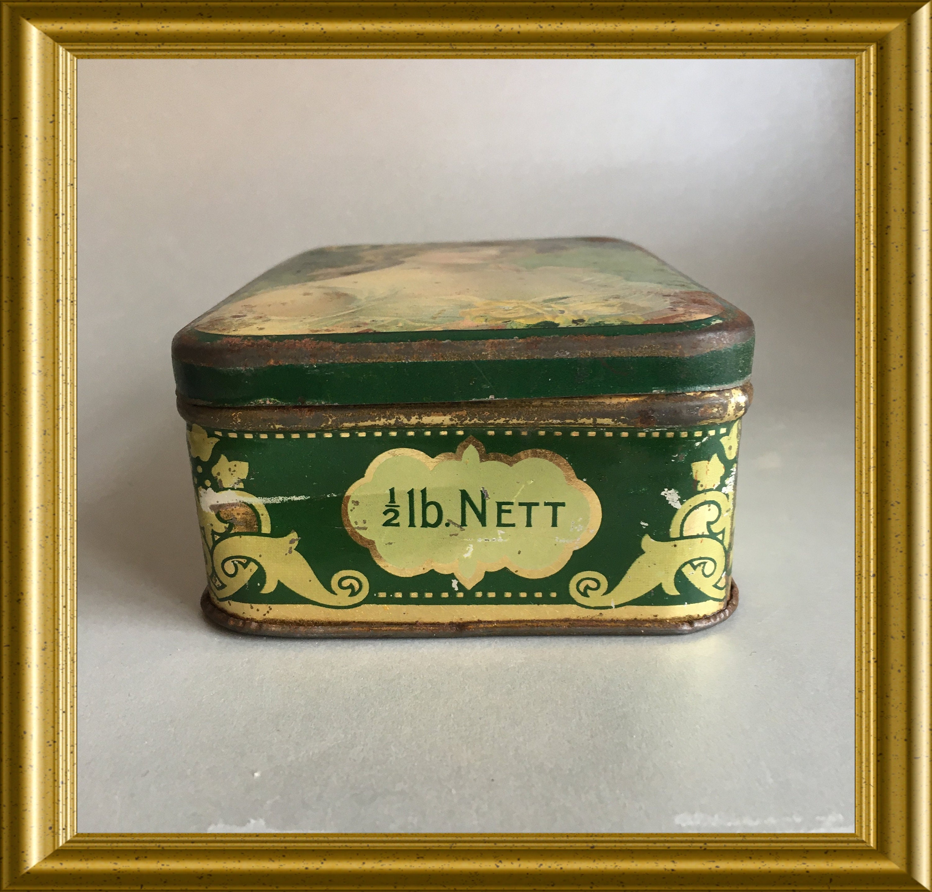 Antique tin box : Clarnico, candy, portrait lady
