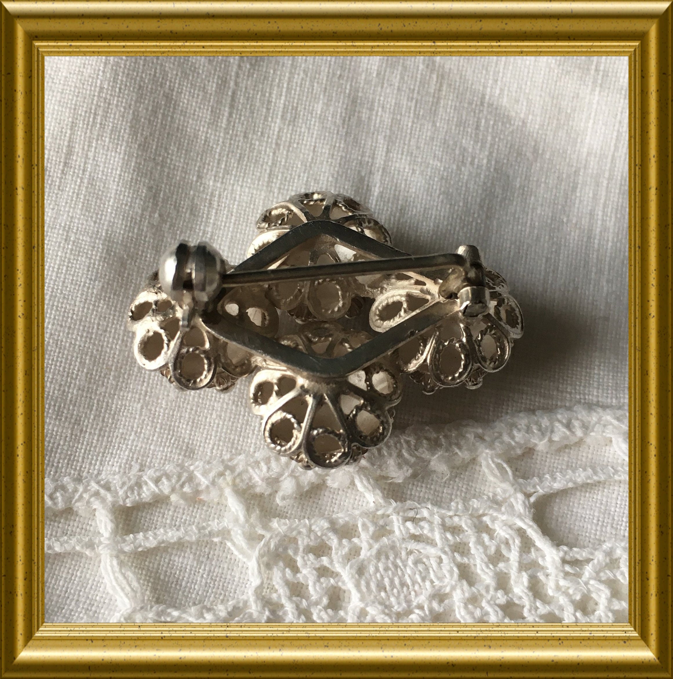 Vintage small silver brooch, Zeeuwse knoop