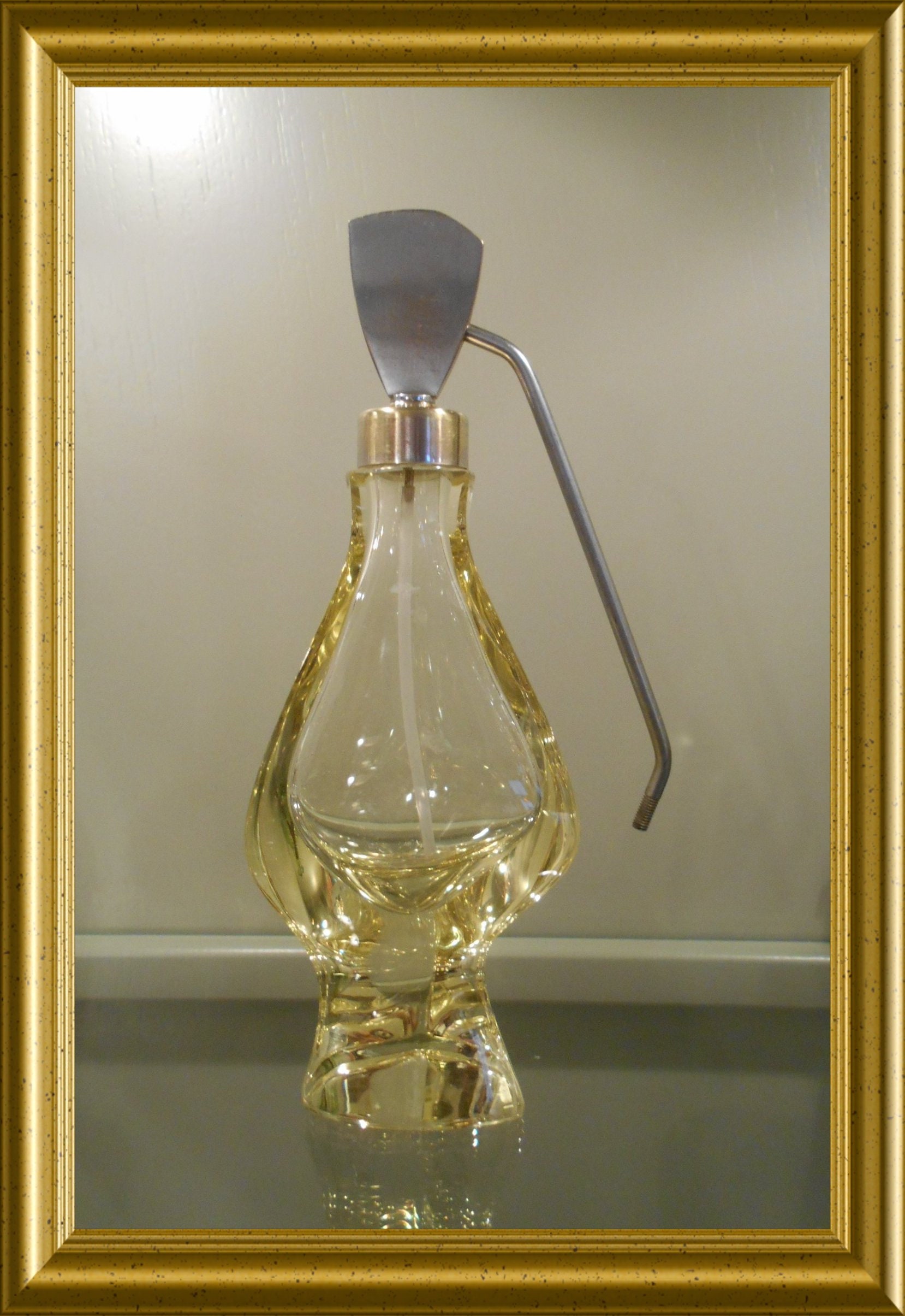 Lovely art deco yellow glass perfume bottle atomizer without bulb puffer