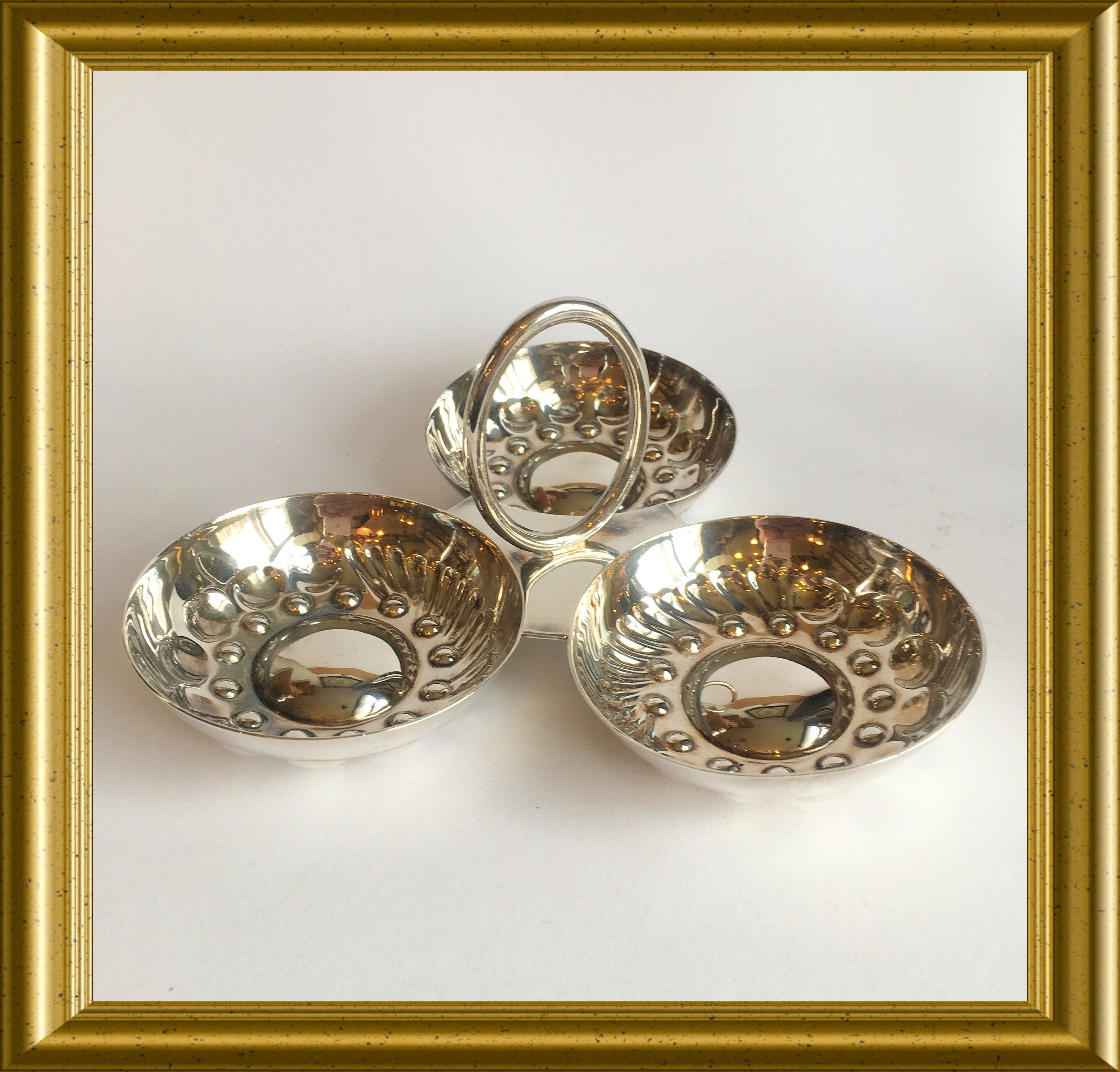 Vintage silver plated tastevin serving dish, wine taste cups