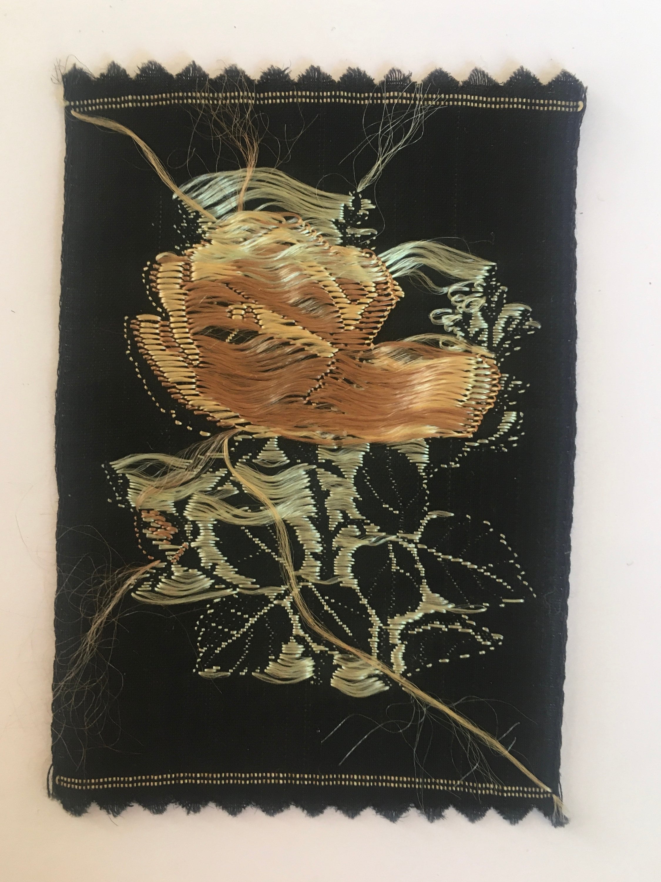 Vintage woven silk tobacco patch: Turmac, flower rose