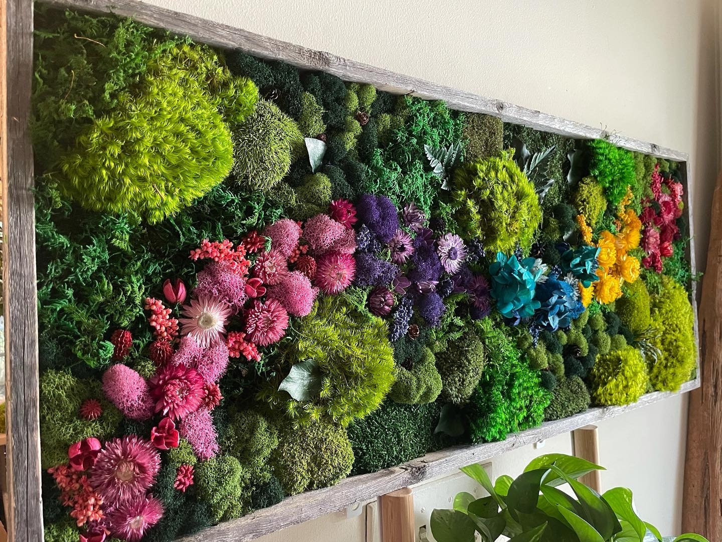 Floral Moss Wall Art. Moss Wall. Preserved Moss. Vertical - Etsy UK