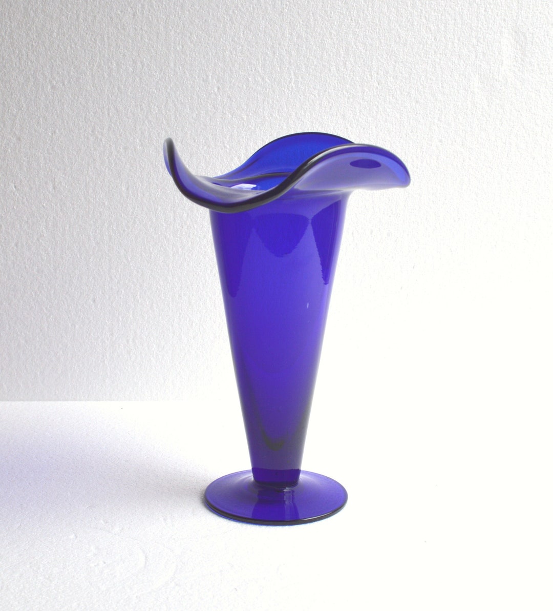 Cobalt Blue Trumpet Vase With Flared Rim. Vintage, Hand Blown Glass ...