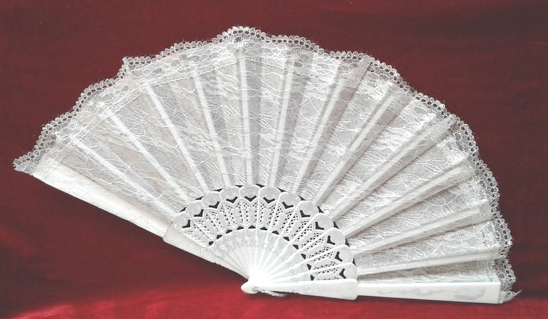 White Lace Hand Fan, Silver Thread, Wedding Bridal Fan. Chick Listing ...