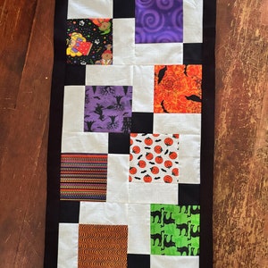Disappearing Nine Patch Table Runner Pattern PDF by Simpson Designs ...