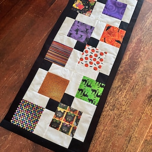 Disappearing Nine Patch Table Runner Pattern PDF by Simpson Designs ...