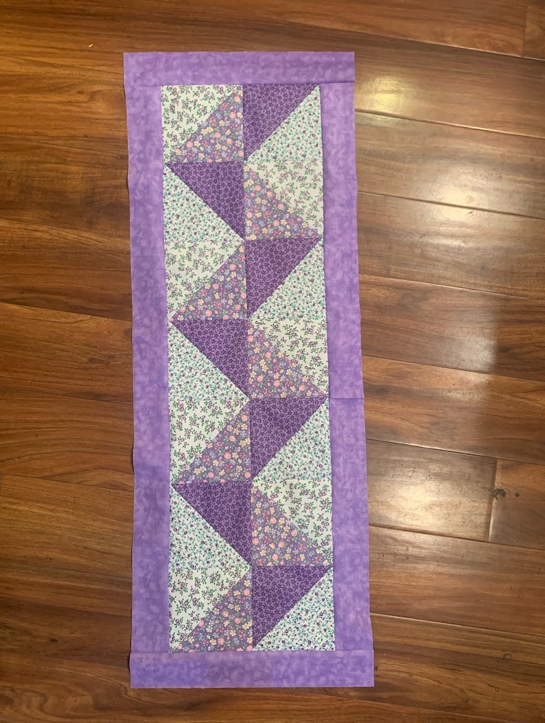 Floral Pathway Table Runner Pattern PDF by Simpson Designs - Etsy