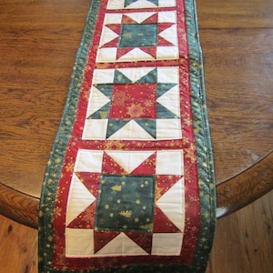 Christmas Star Table Runner Pattern PDF by Simpson Designs Studio ...