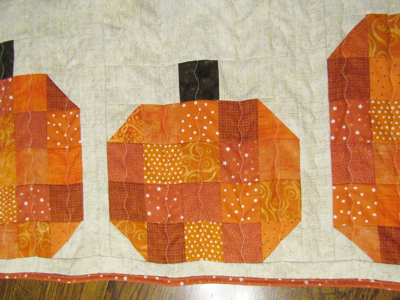Pumpkin Table Runner Pattern PDF by Simpson Designs Studio - Etsy