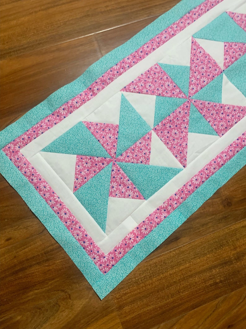 Double Pinwheel Table Runner Pattern PDF by Simpson Designs - Etsy