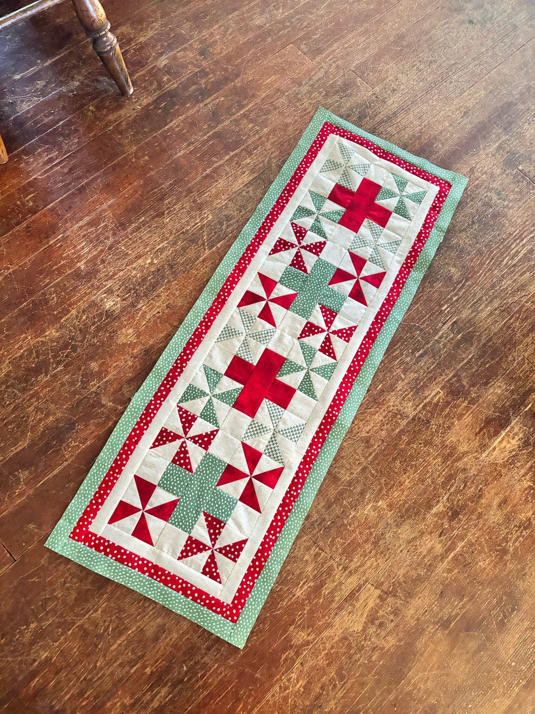 Yuletide Pinwheels Table Runner Pattern PDF by Simpson Designs Studio ...