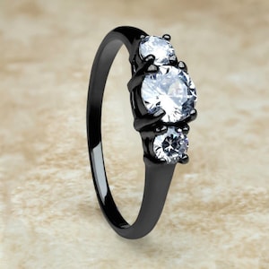 Black Solitaire Ring - Etsy