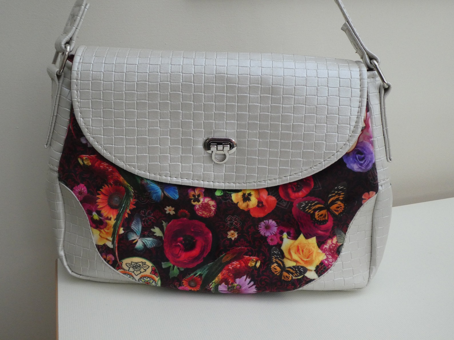Expandable Vinyl Handbag - Etsy
