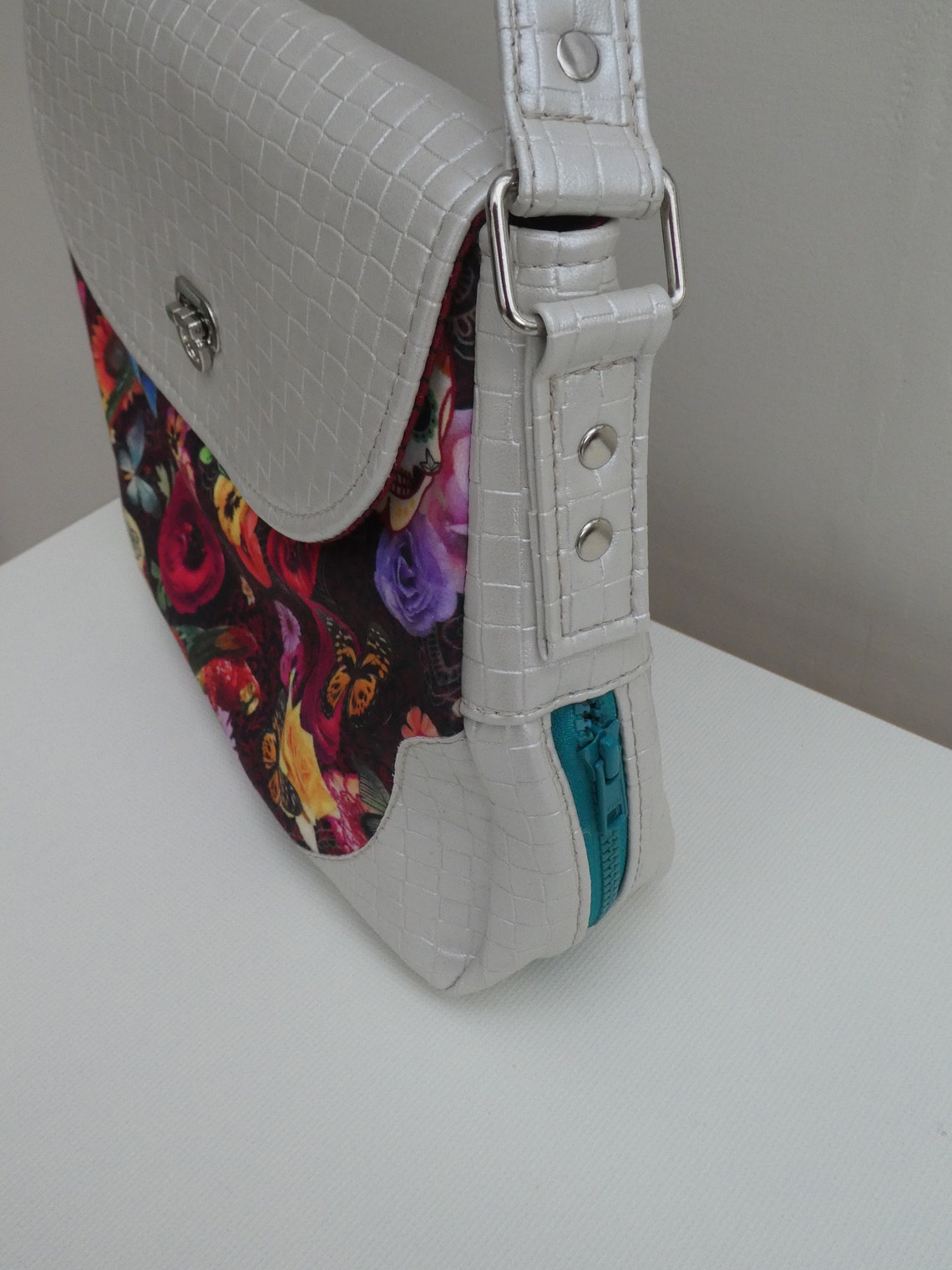 Expandable Vinyl Handbag | Etsy