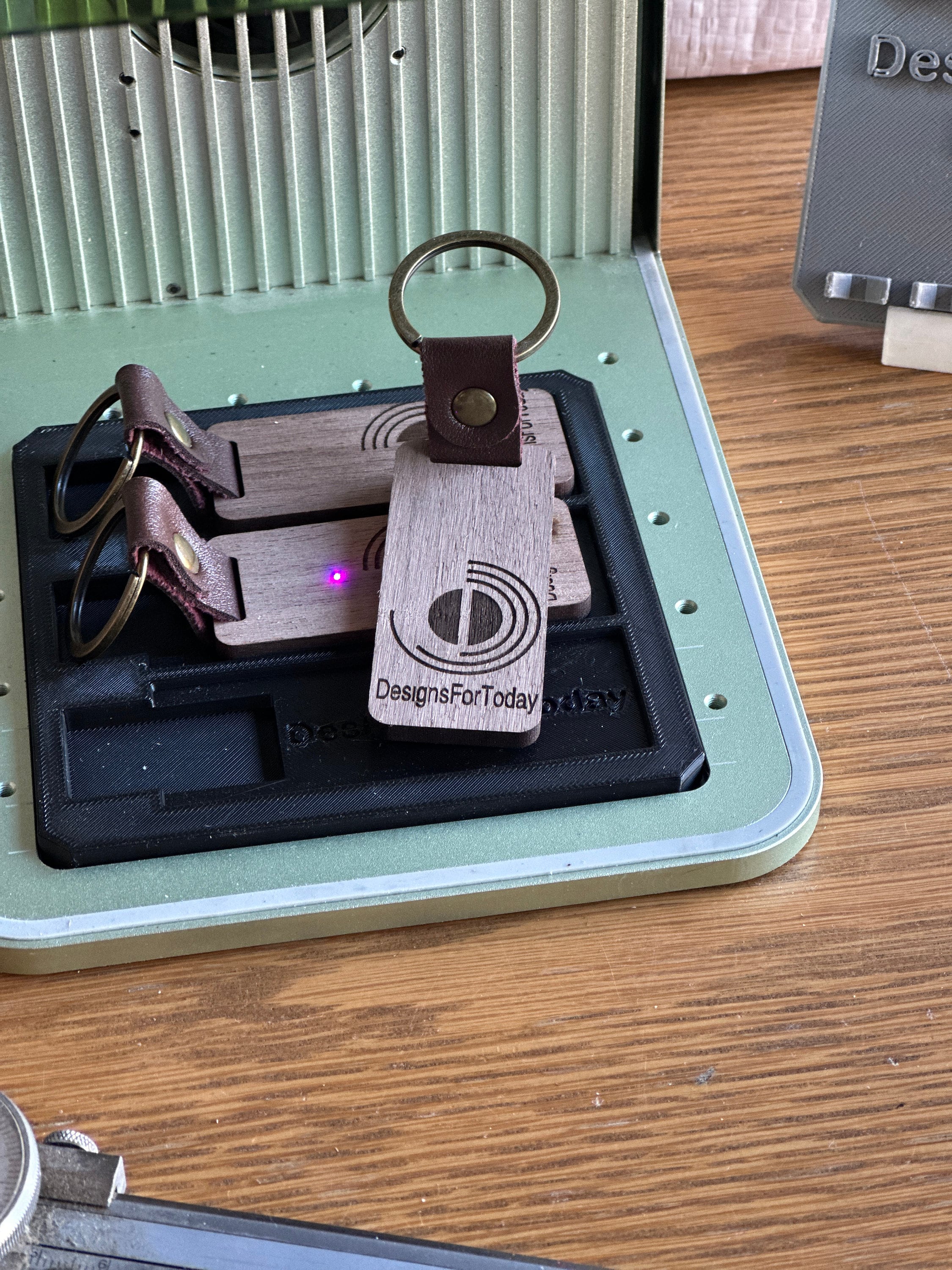 XTOOL F1 Jig/fixture for Wooden Key Tags - Etsy