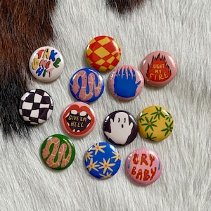 CHOOSE FIVE* 1” Groovy Style Pastel Button Pin Pack, Aesthetic Buttons ...