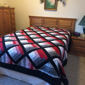 Queen Log Cabin in Red, Black and White - Etsy